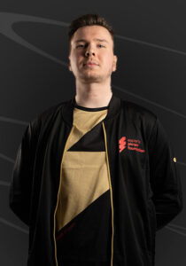 League of Legends - esports player foundation
